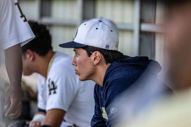 Andrew De Leon commits to Indian Hills for college baseball