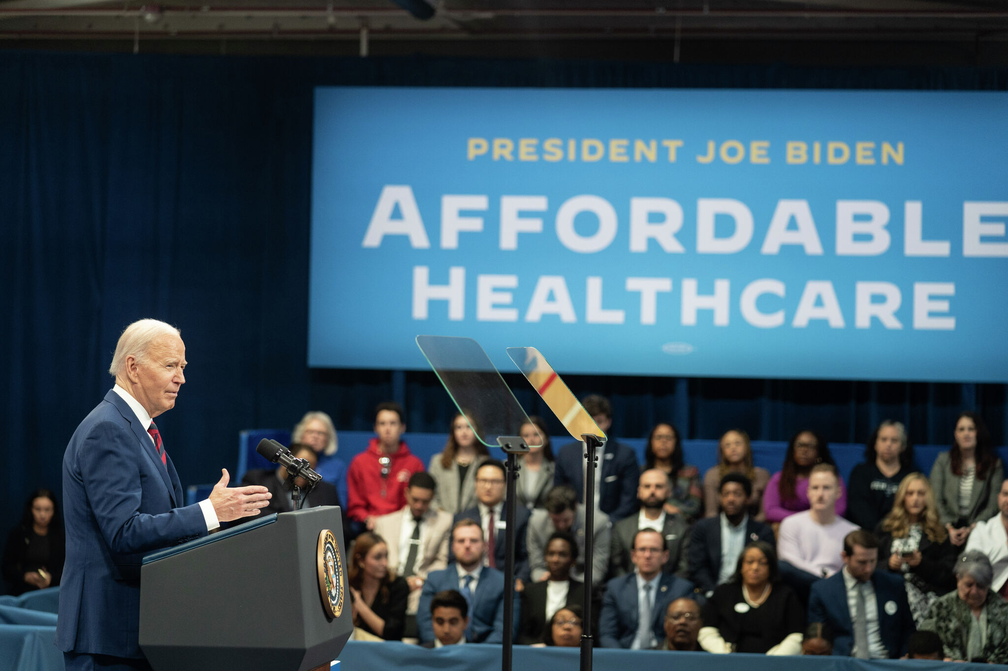 Poll: Biden gains ground against Trump in Michigan, key states