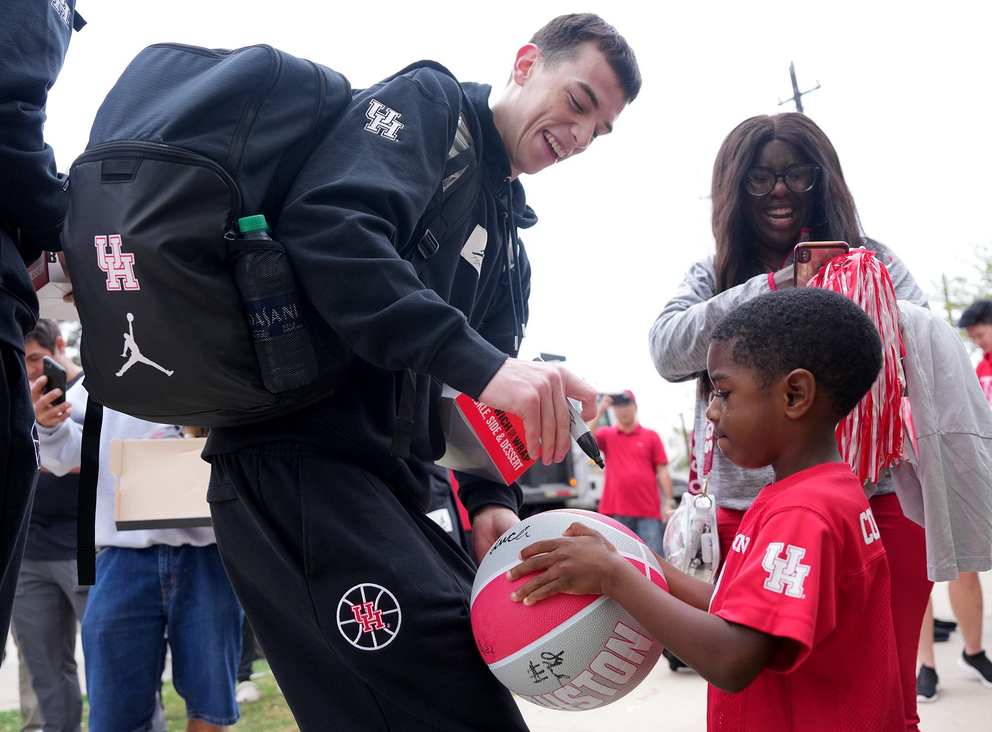 NCAA tournament fame hasn't changed Houston's Ryan Elvin