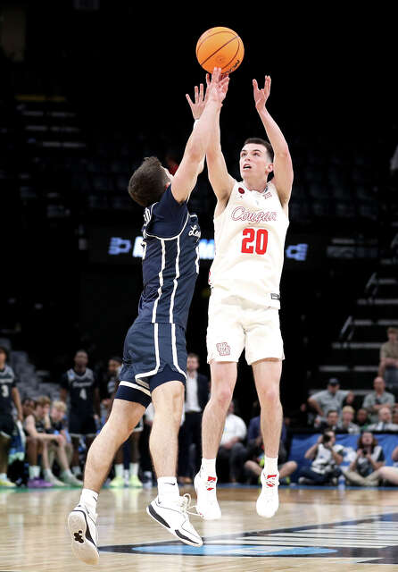 NCAA tournament fame hasn't changed Houston's Ryan Elvin