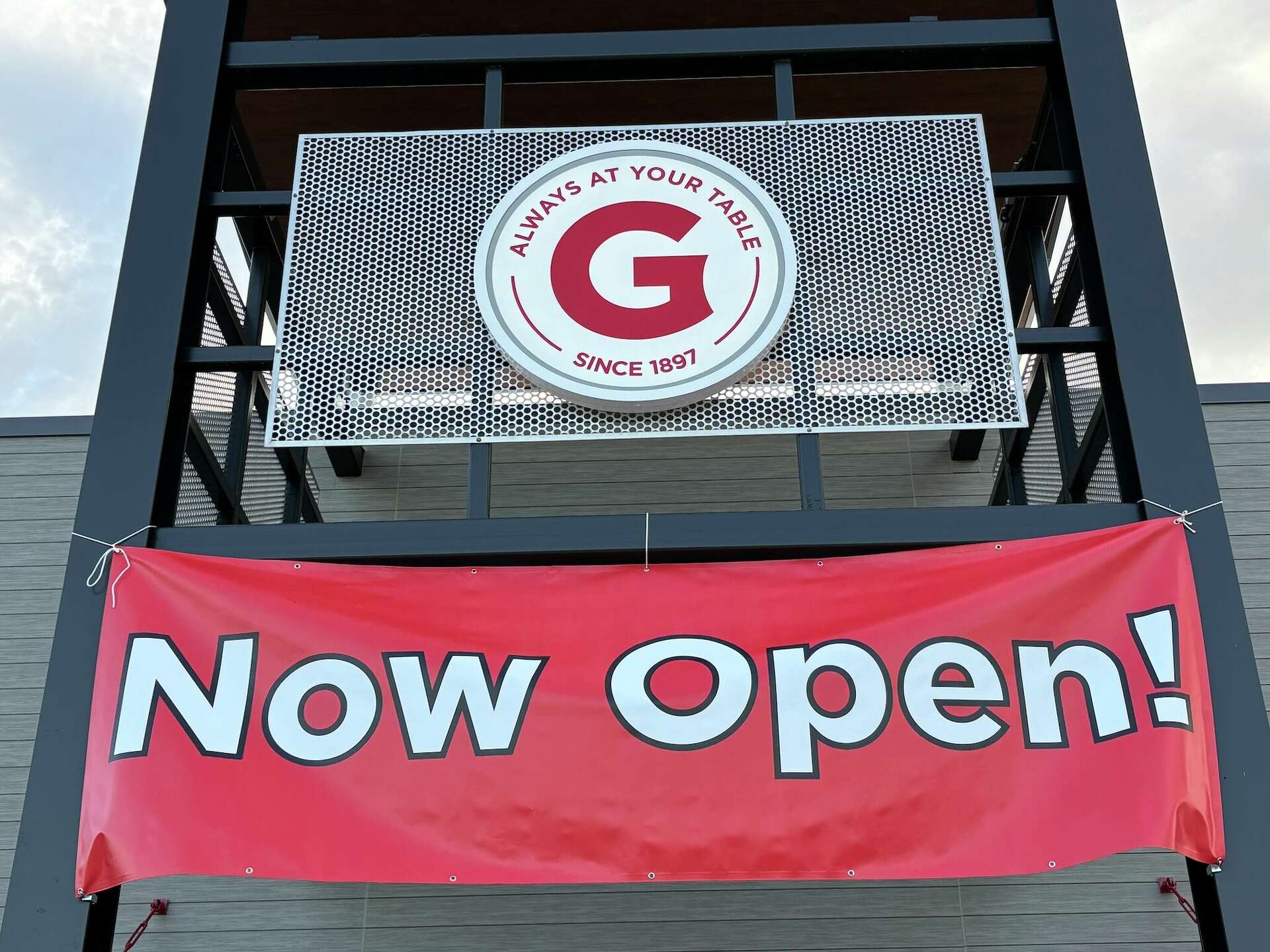 Supermarket chain Gordon Food Service opens Galveston store