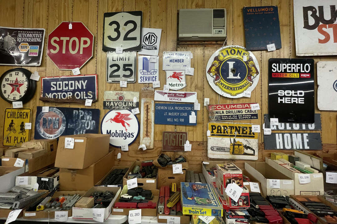 Meissner’s Auction House petroliana auctions draw collectors