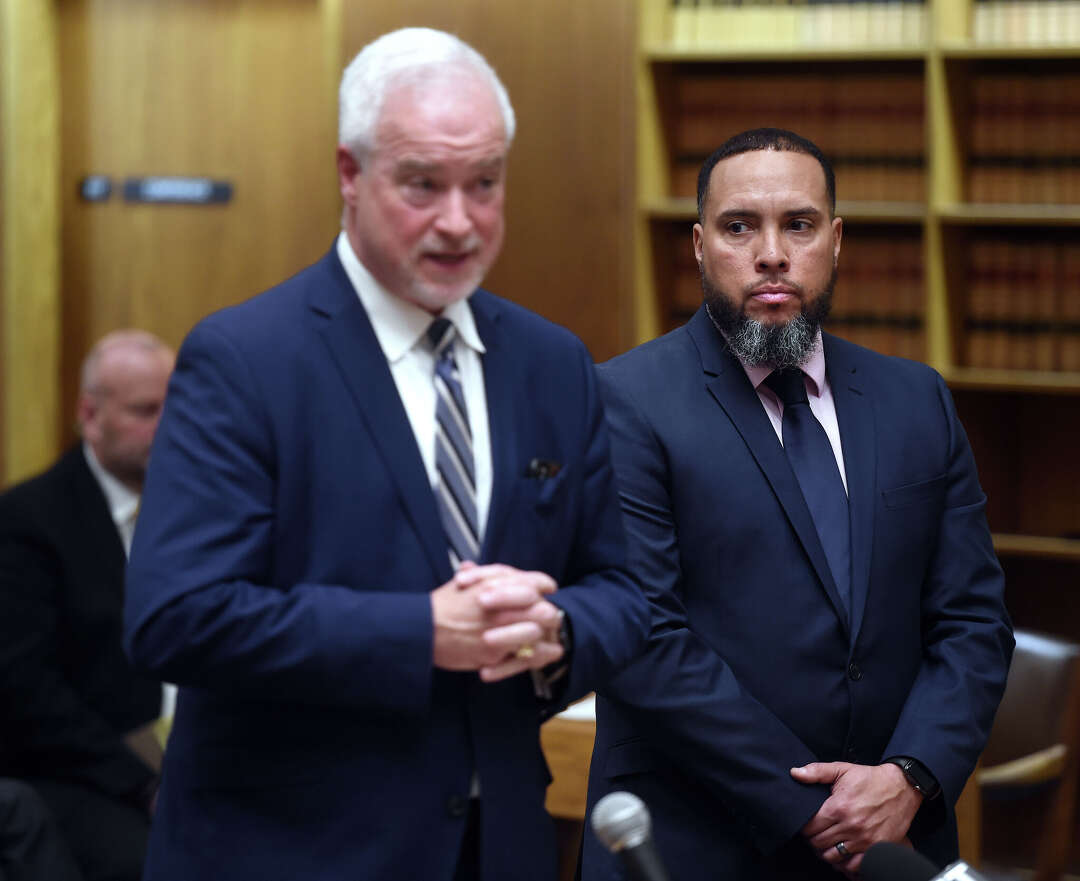 Judge denies program for ex-New Haven cops charged in Randy Cox case