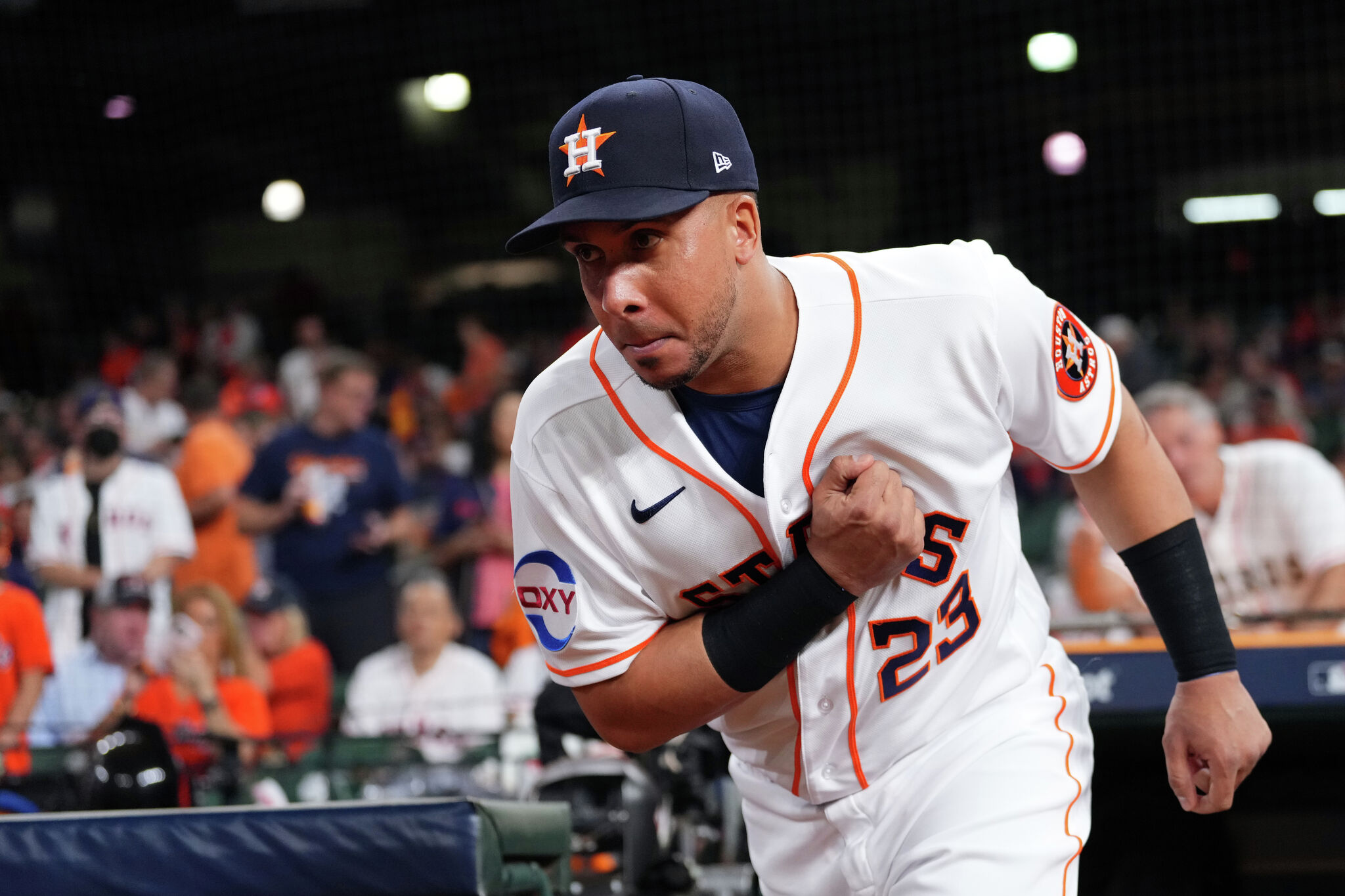 Michael Brantley talks Astros role after Opening Day pitch