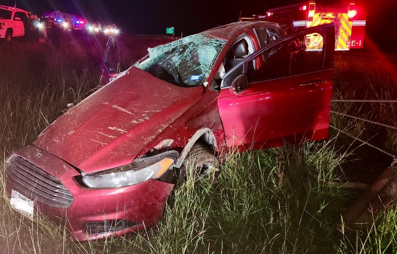 Fatal crash during human smuggling occurs on I-35 near Artesia Wells
