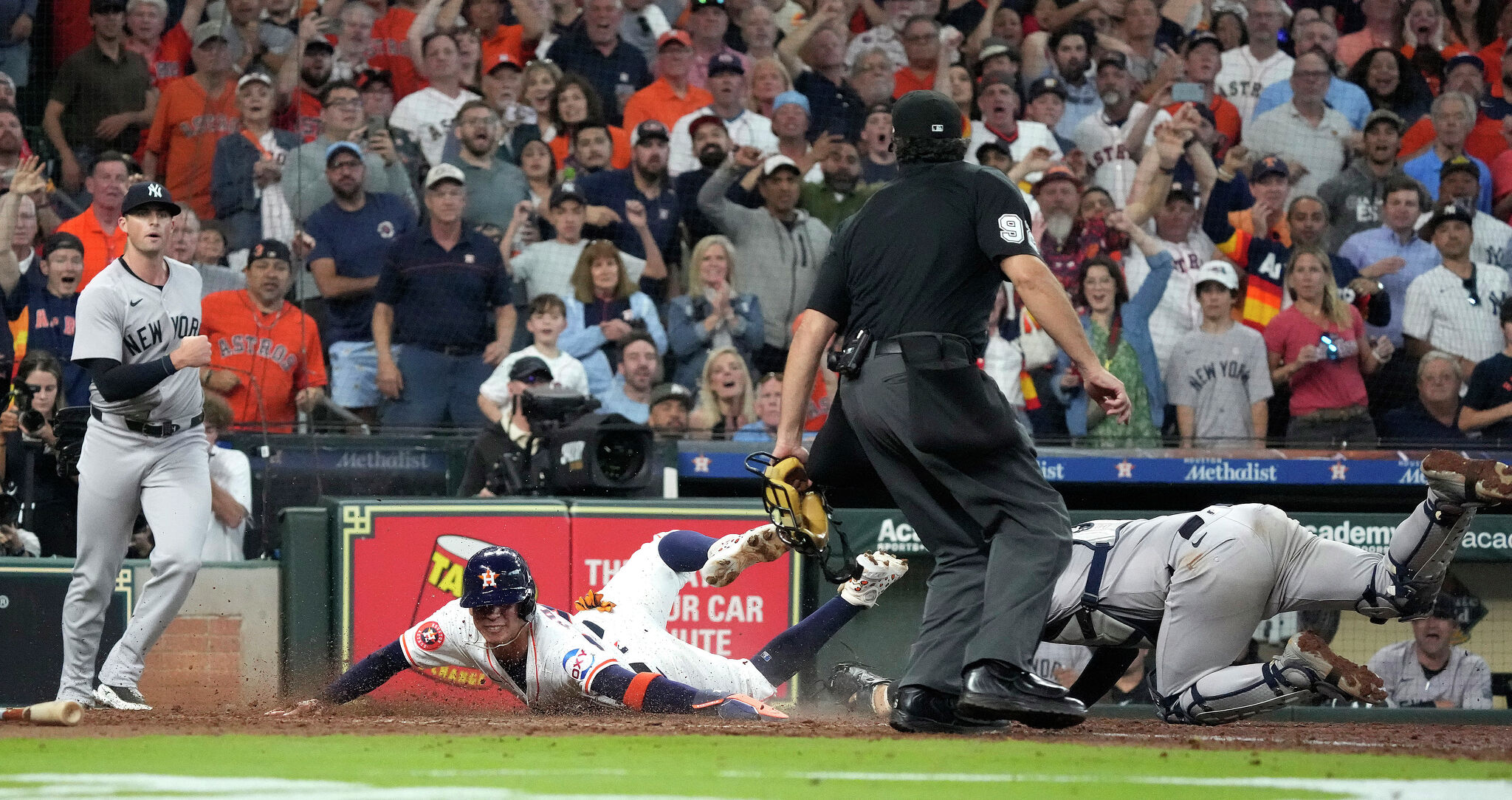 Houston Astros: Second-to-home send proves costly in the end