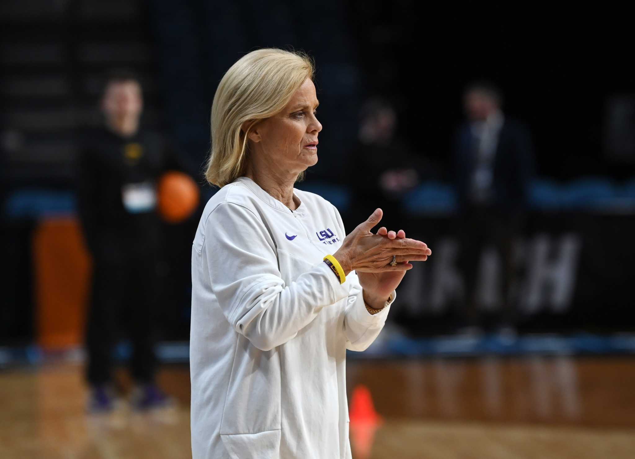 LSU coach Mulkey keeps focus on basketball ahead of Albany Regional 2