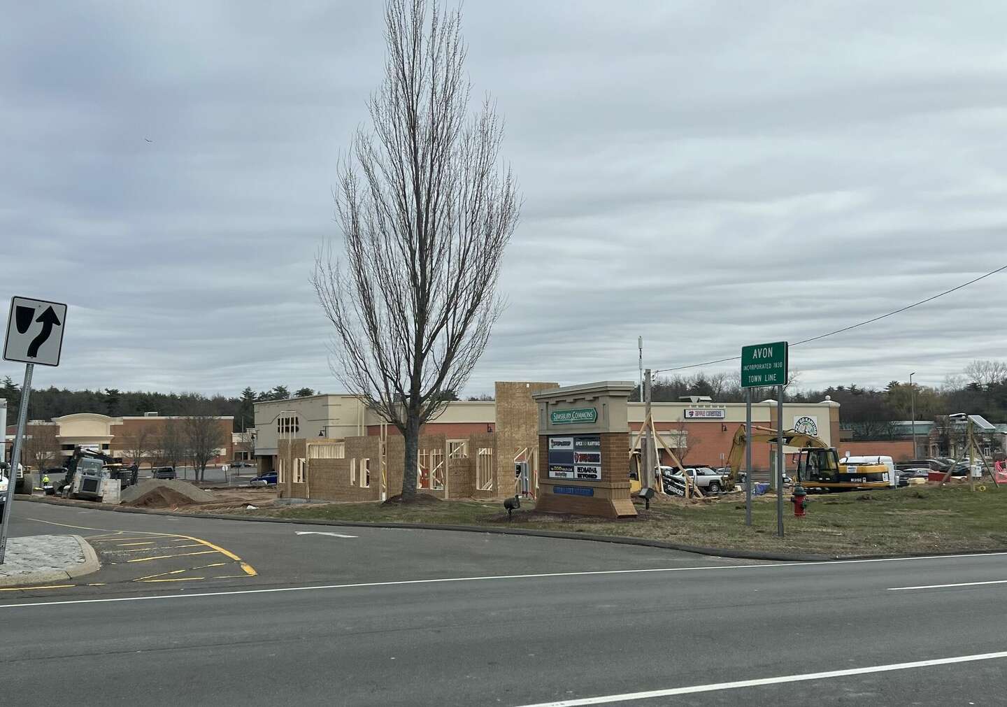 Fun Max indoor trampoline park coming to Simsbury Commons plaza