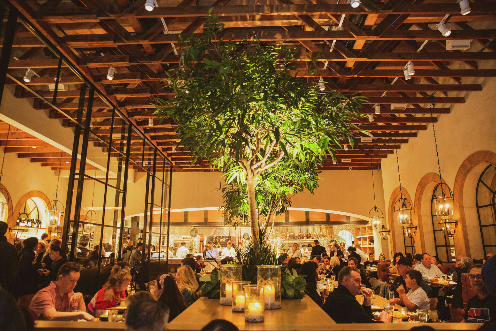 It's taking 4 hours to get a table at this San Francisco restaurant