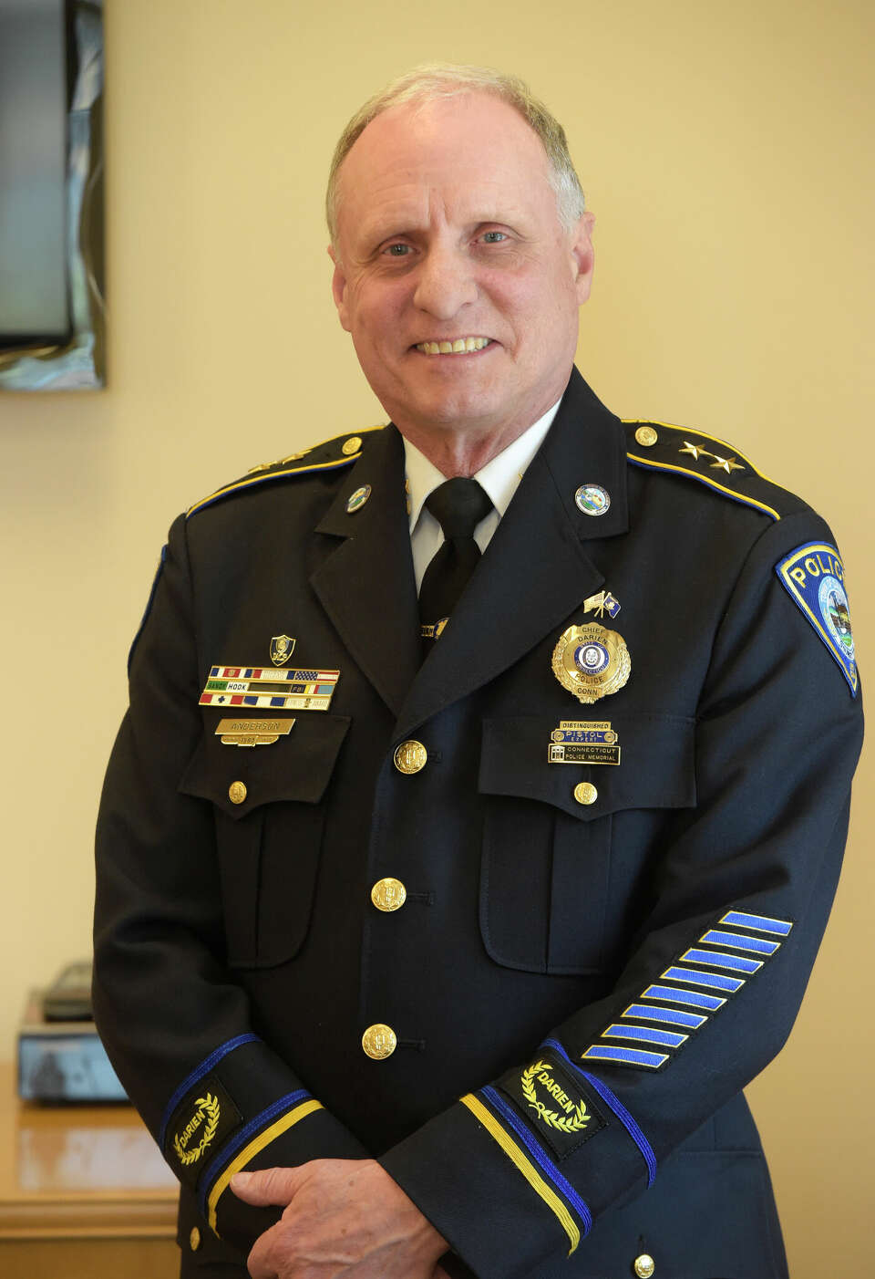 Jeremiah Marron succeeds Donald Anderson as Darien police chief