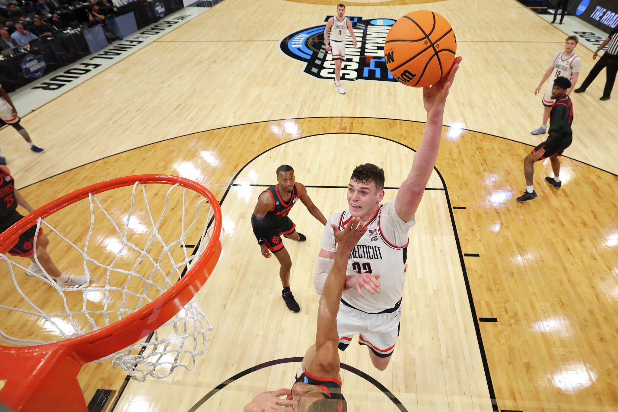 How UConn's Donovan Clingan used sophomore year for NBA preparation