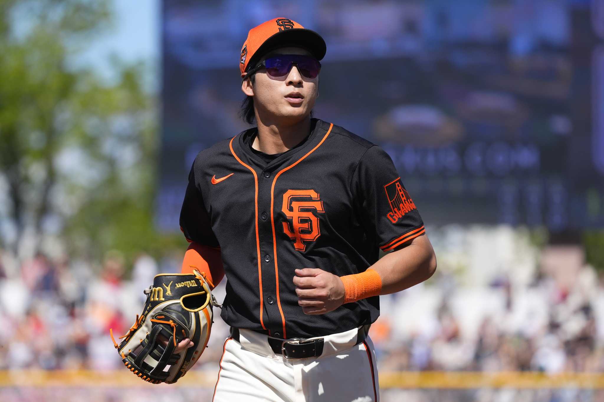How Jung Hoo Lee adapts to MLB outfields key to Giants’ improvements
