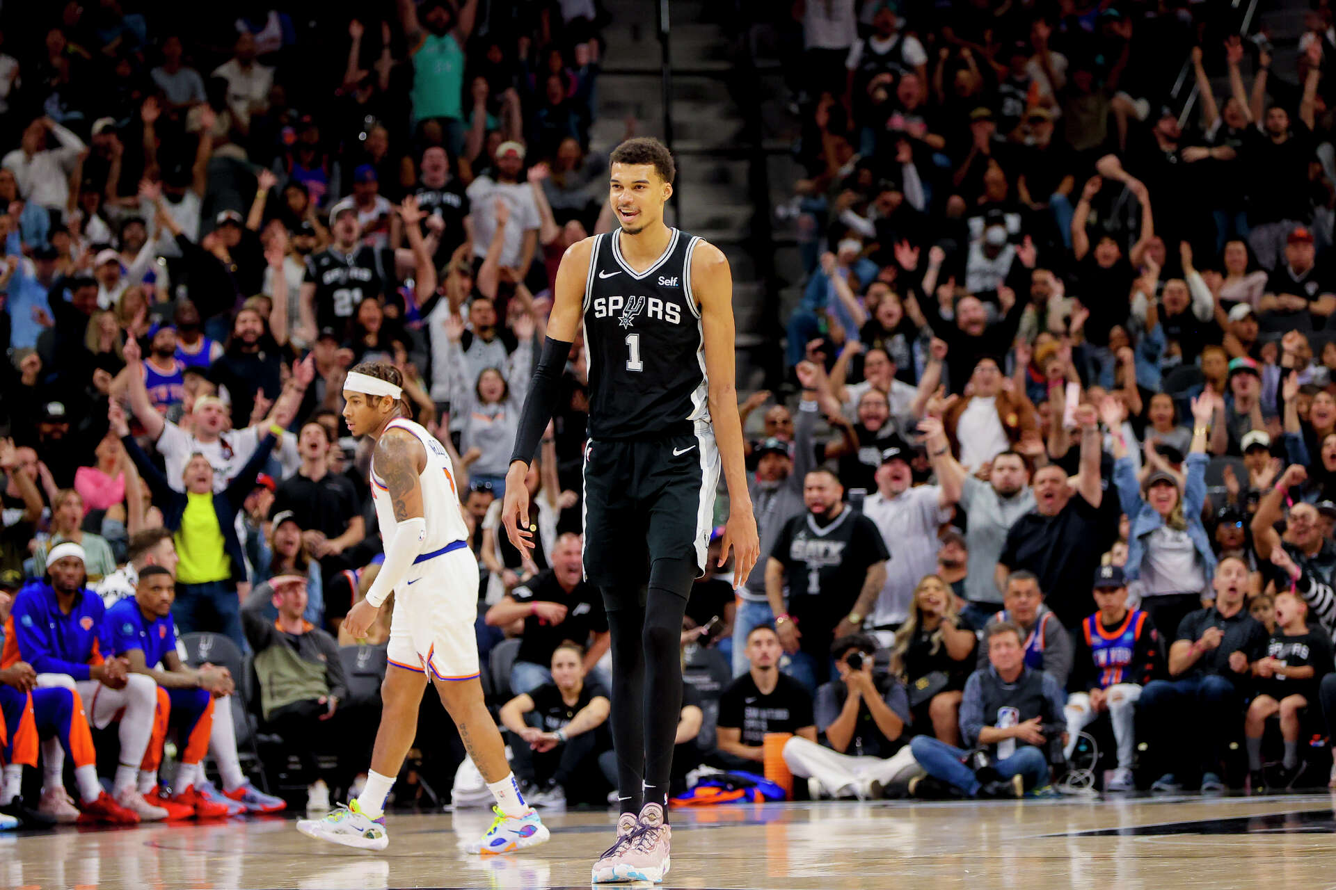 NBA Cup Finals: Where Spurs fans can watch game vs. Knicks