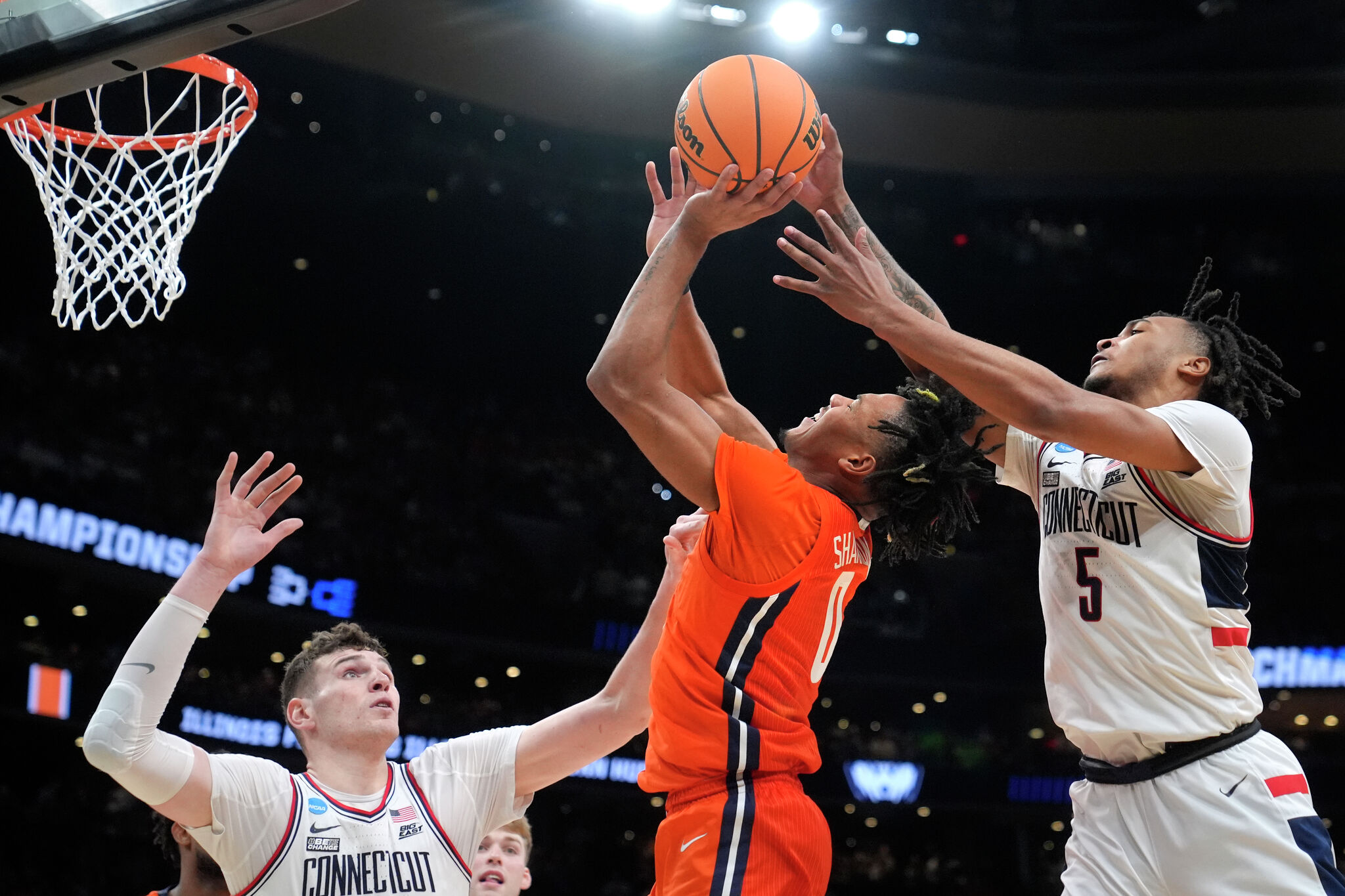 Betting odds for UConn's Clingan, Castle for tonight's NBA Draft
