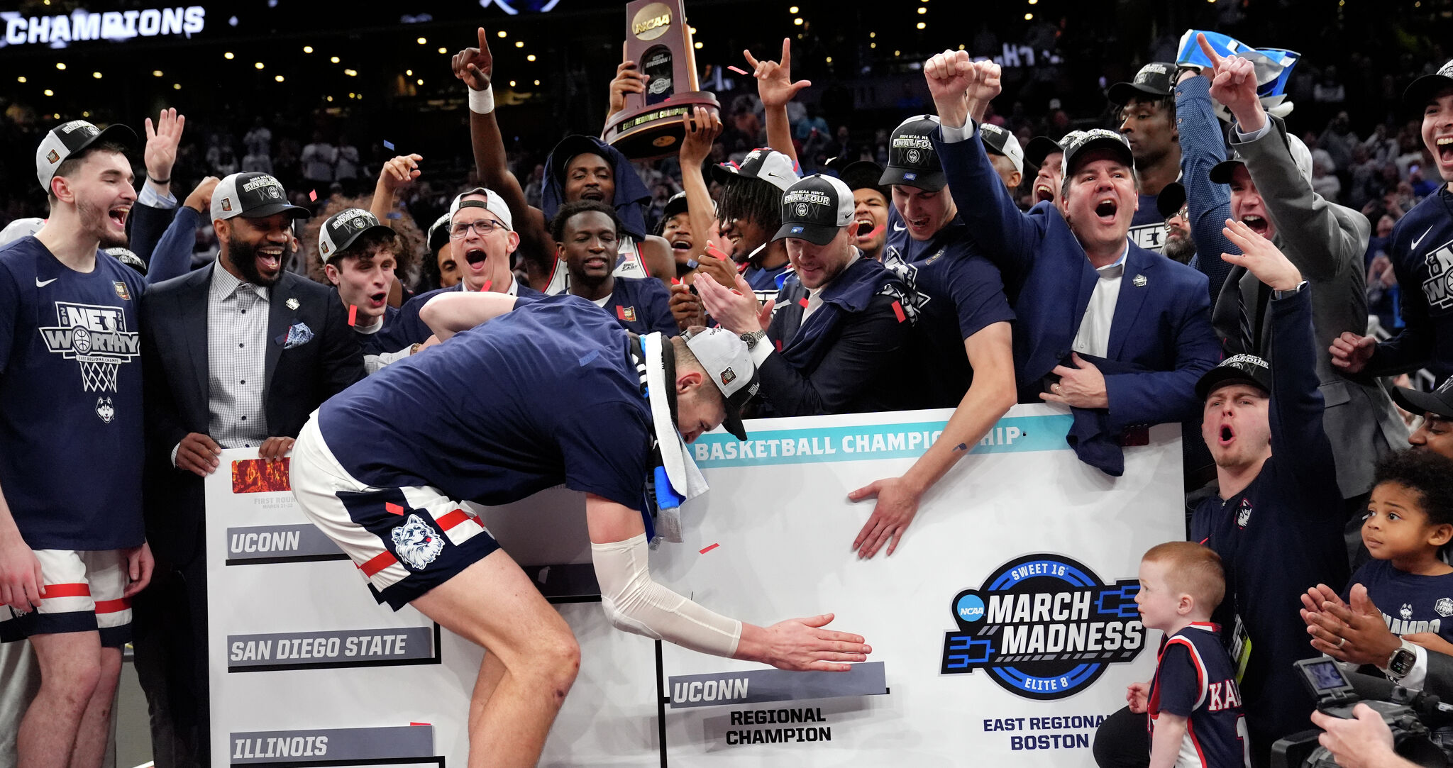 UConn's 30-0 run vs. Illinois was best 10 minutes in program history