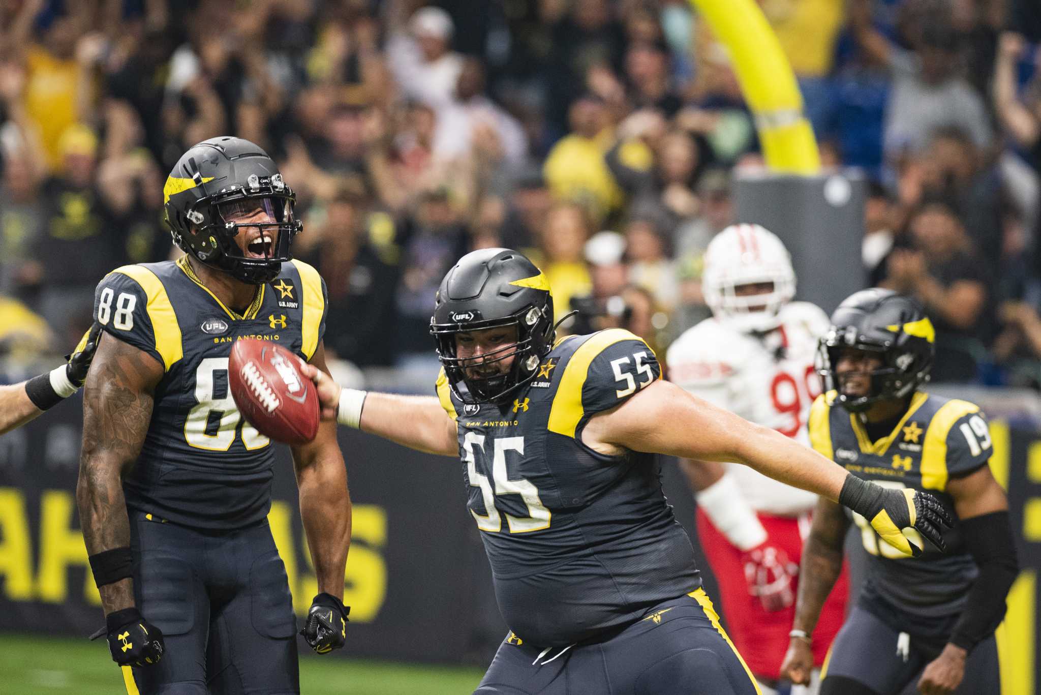 San Antonio Brahmas open UFL season with win over D.C. Defenders
