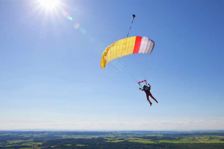 28 deaths at a California skydiving center, but the jumps go on