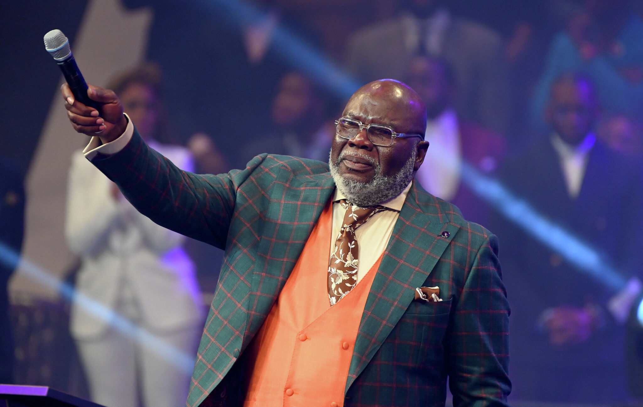 Bishop T.D. Jakes uses sermon to distance himself from Diddy