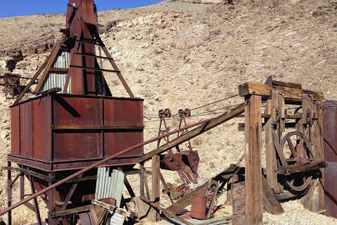 Lost fortunes, deadly duel: This hidden Death Valley hike has it all