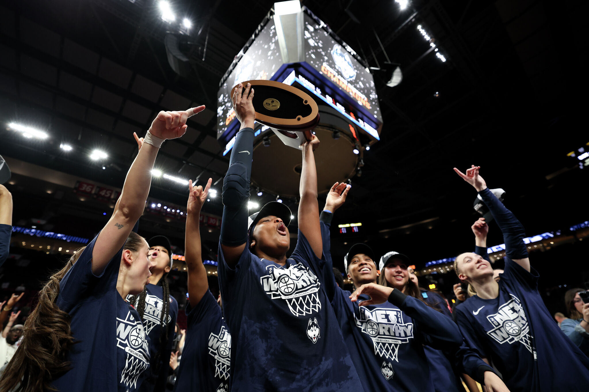 UConn women's basketball heading back to March Madness Final Four