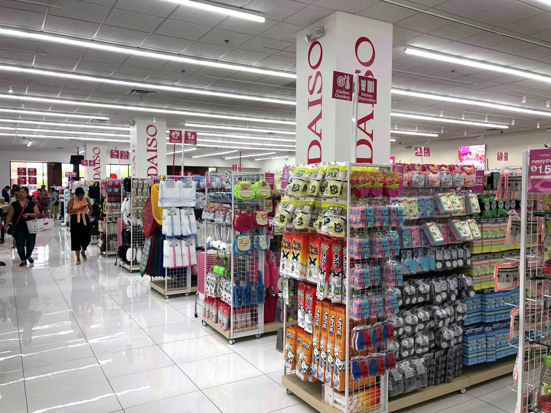 Japanese dollar store chain Daiso to open stores in San Antonio