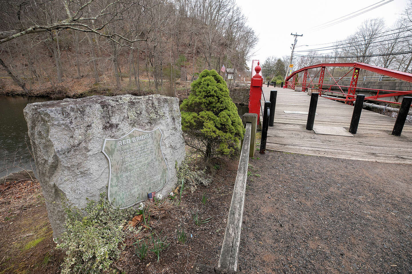 Pipe bomb found in Quinnipiac River in Meriden fourth since 2020