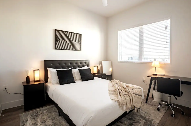 Where to book a Texas Airbnb last minute for the total solar eclipse