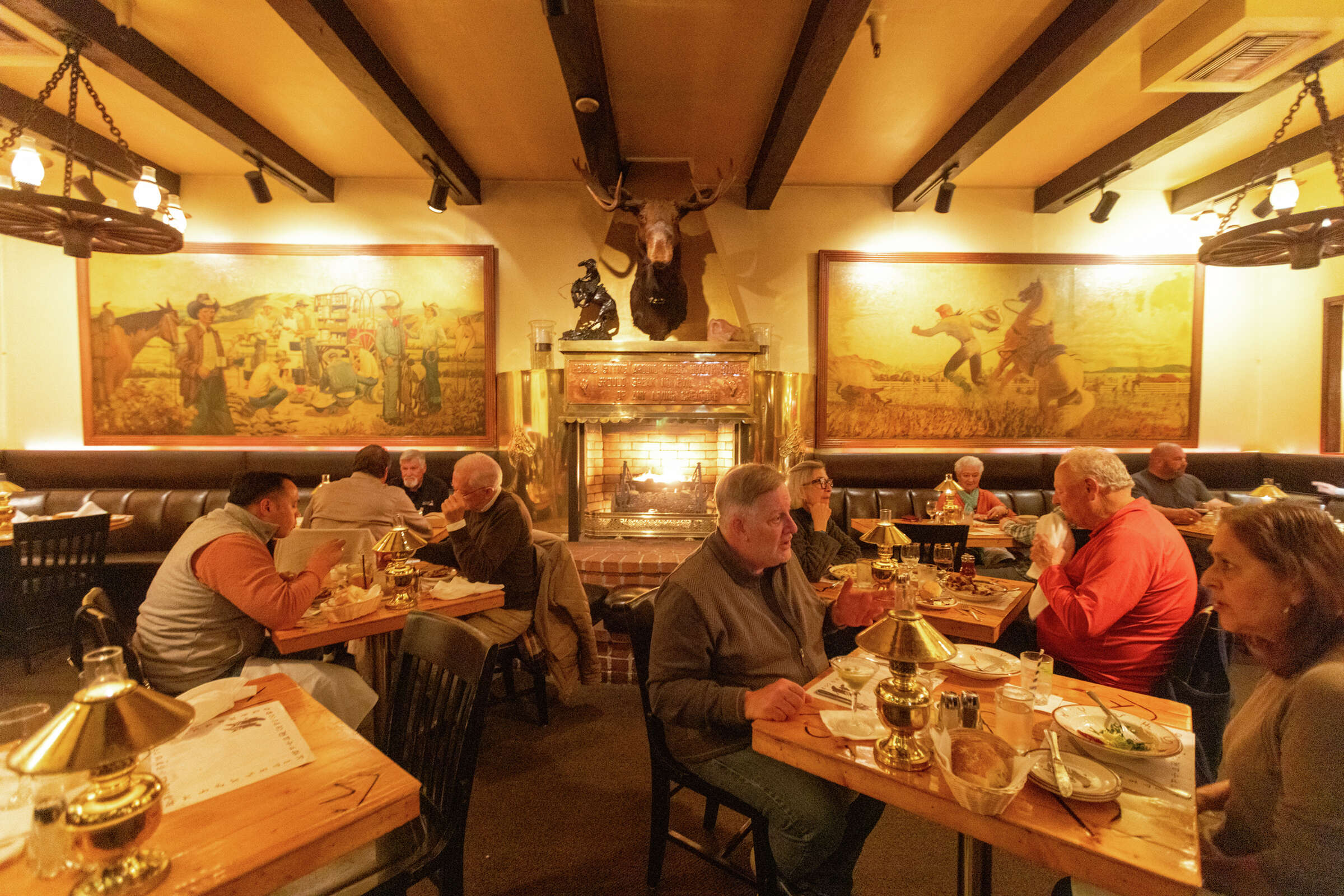 The 92-year-old Bay Area restaurant steeped in murder and mystery