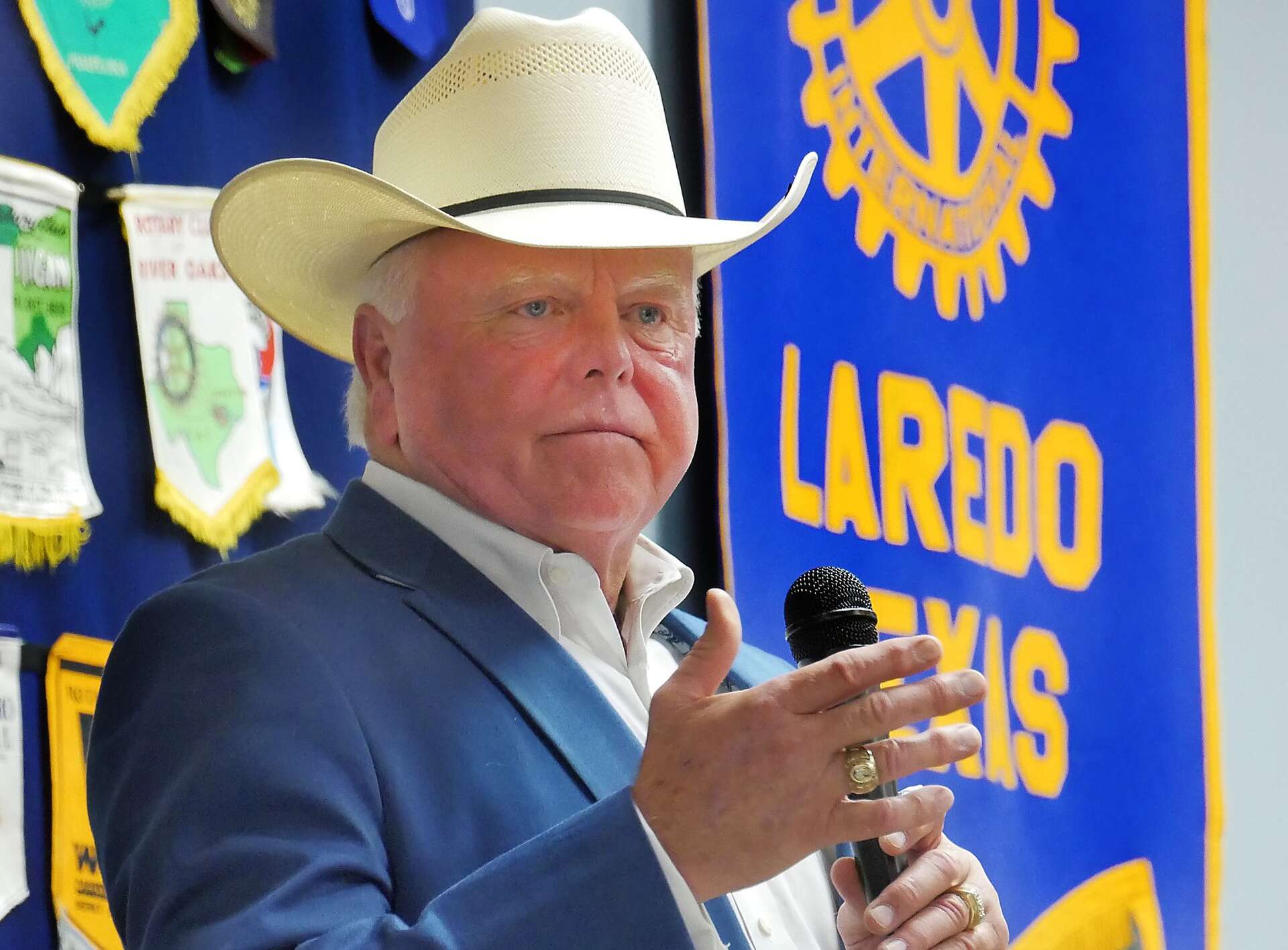 Texas' Sid Miller to wildfire volunteer: 'Jump in the lake'