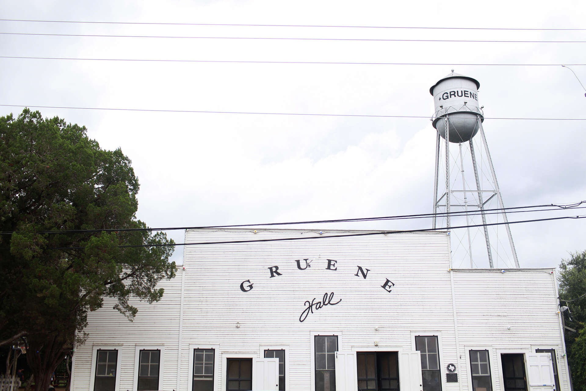 Gruene Hall owner and entrepreneur Pat Molak dies