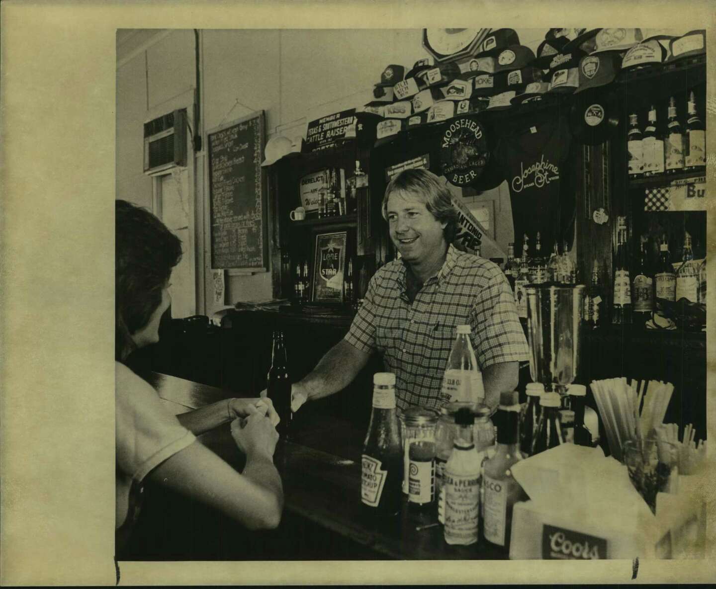 Gruene Hall owner and entrepreneur Pat Molak dies