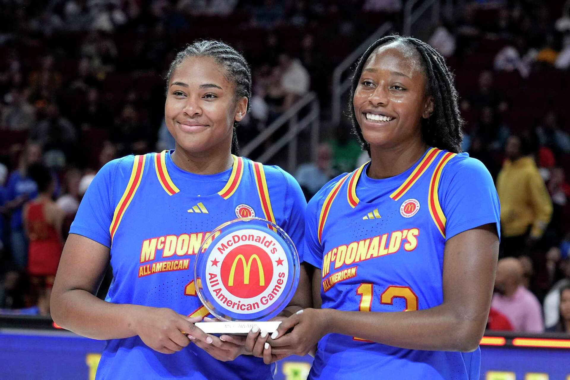 Why No. 1 recruit Sarah Strong chose UConn women's basketball