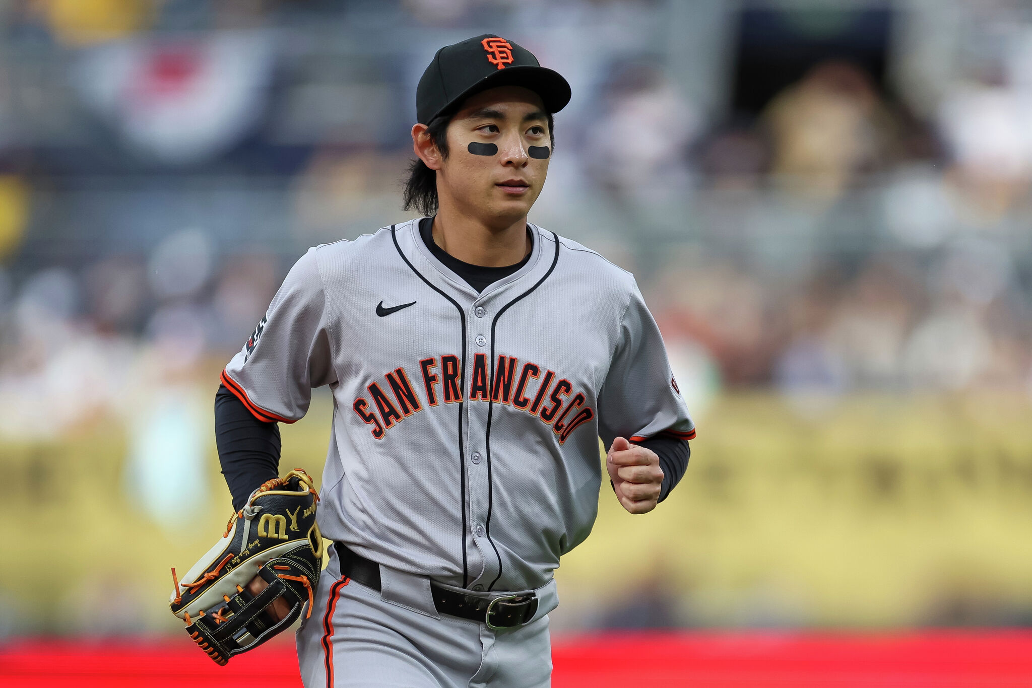 SF Giants' Jung-hoo Lee had jokes ready after wall crash vs. Dodgers