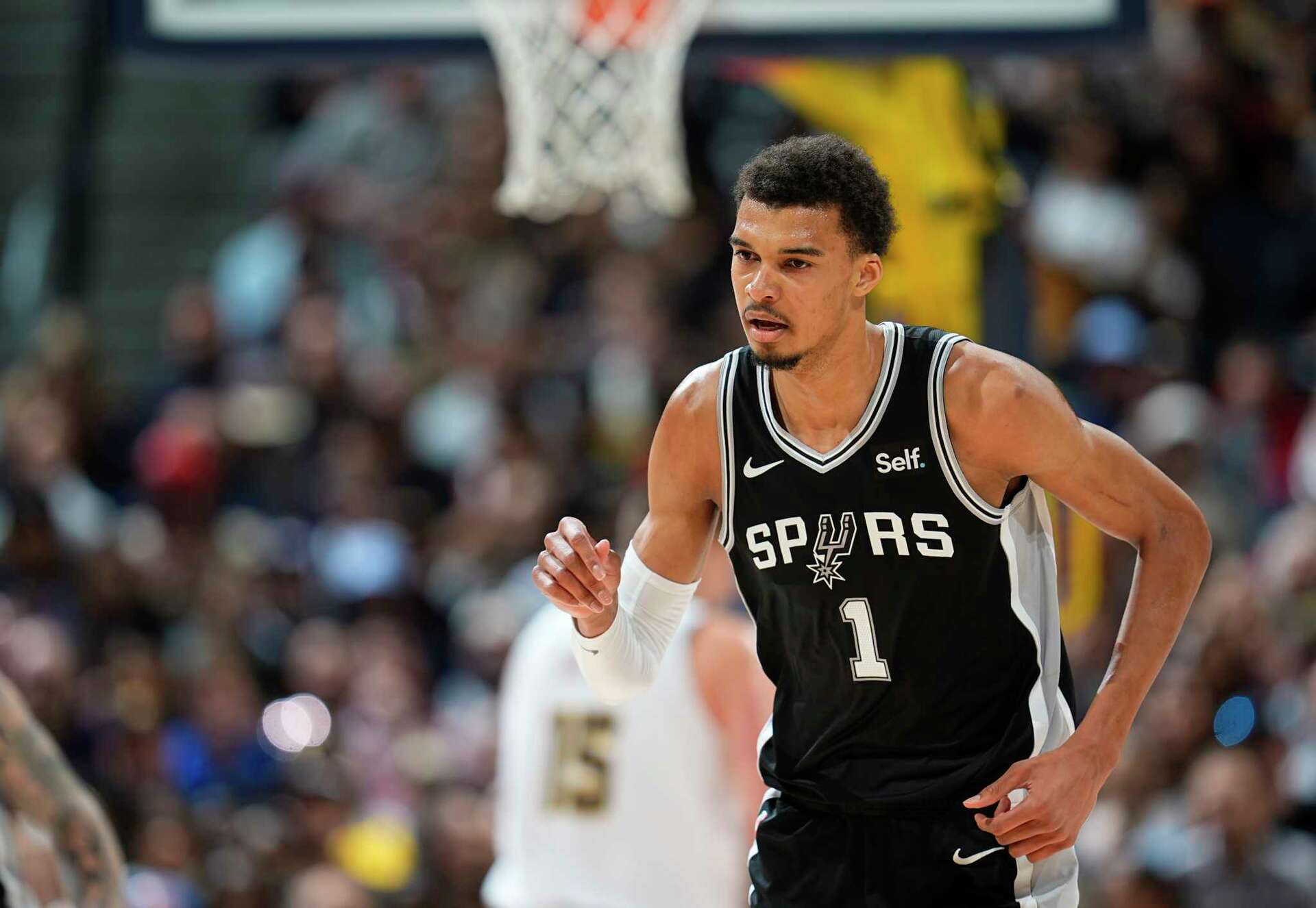 Nuggets' success has roots in Spurs' "beautiful game"
