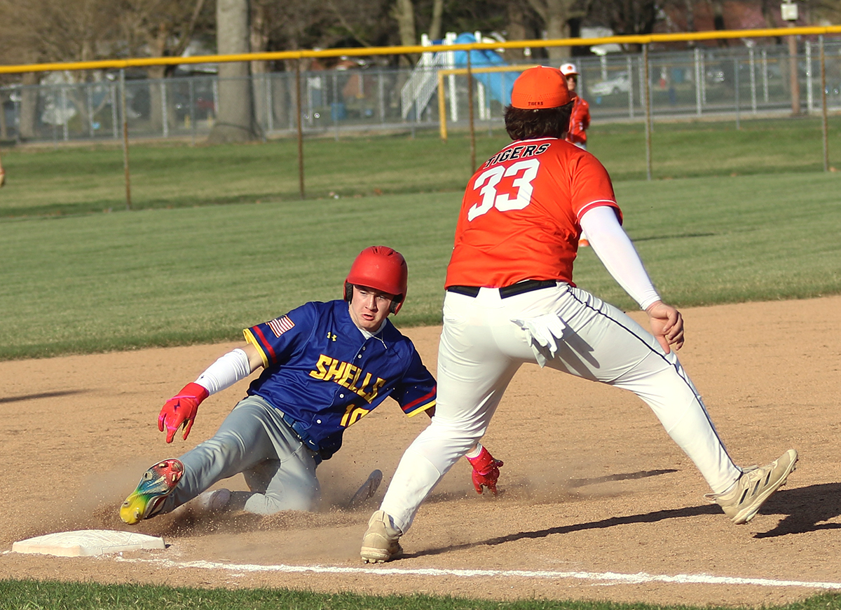 TUESDAY BASEBALL: Shells rout Oilers, fans dismissed early