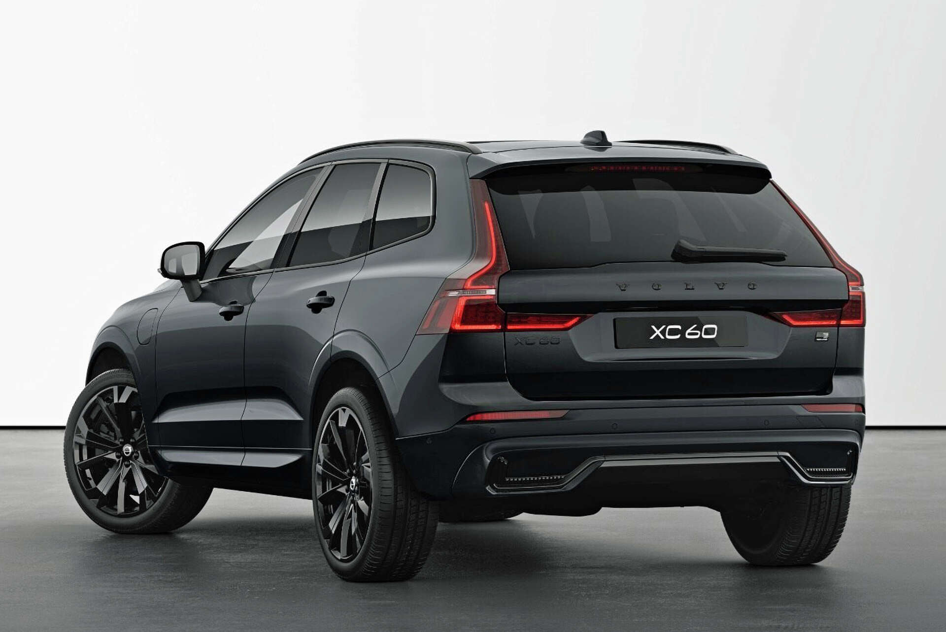 Volvo adds special Black Edition to XC60 crossover line for 2024