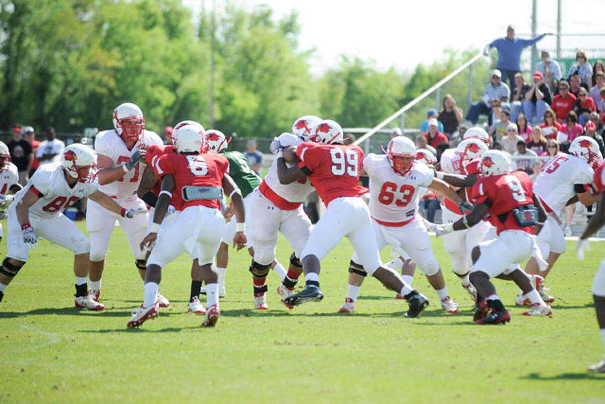 Lamar Football Holds Final Scrimmage