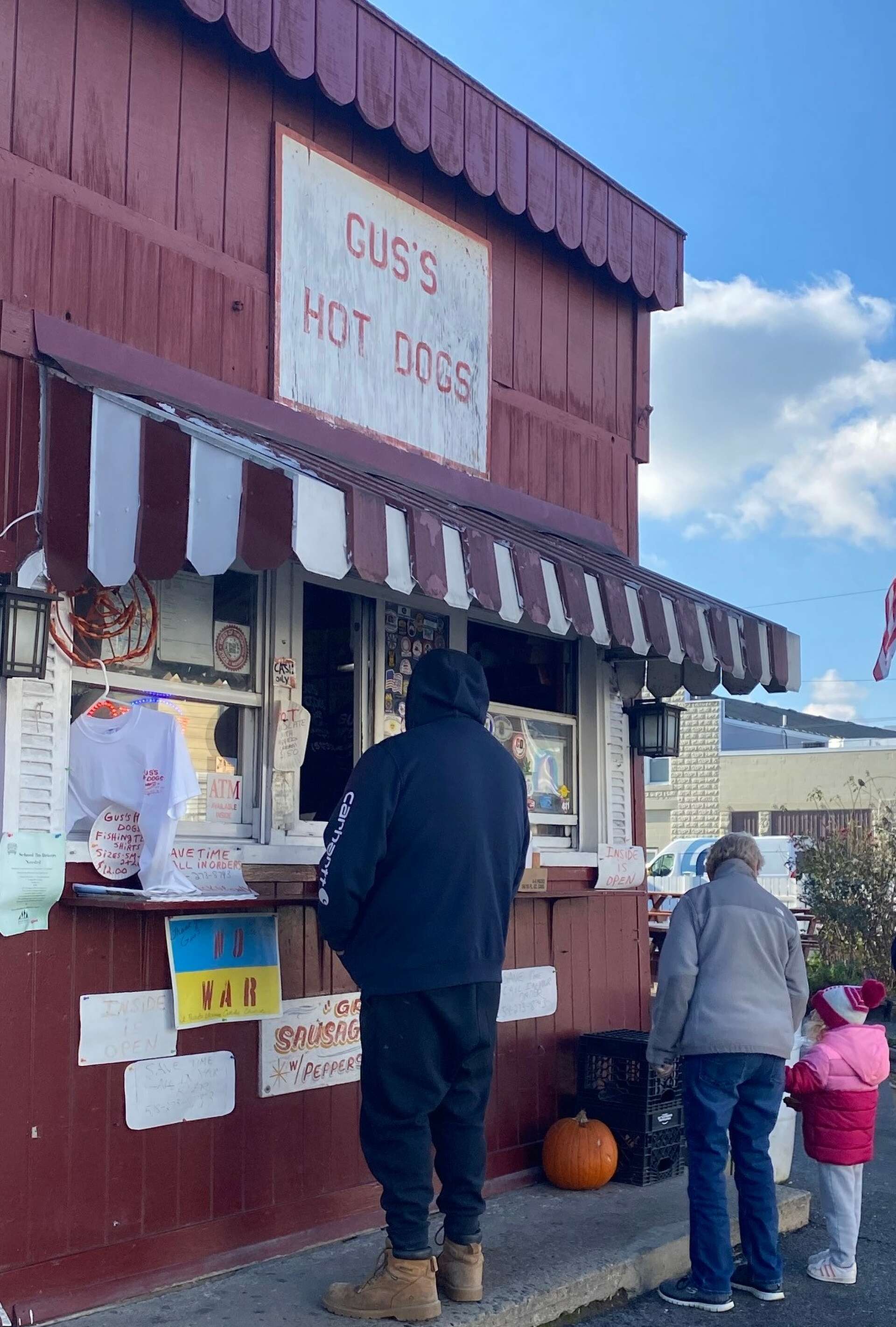 Gene’s Fish Fry named to New York registry of historic businesses