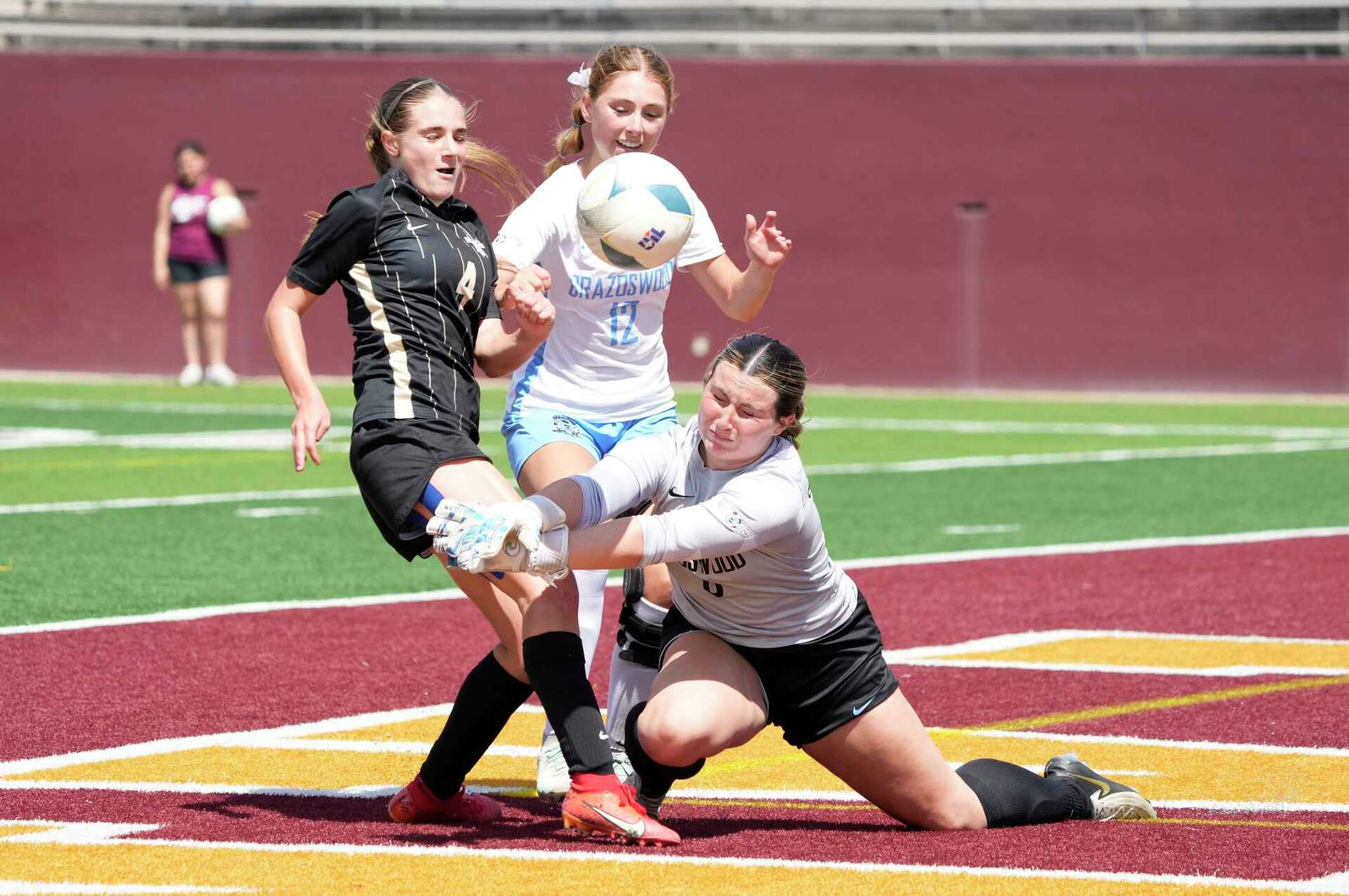 Jordan Warriors girls soccer rallies past Brazoswood Buccaneers