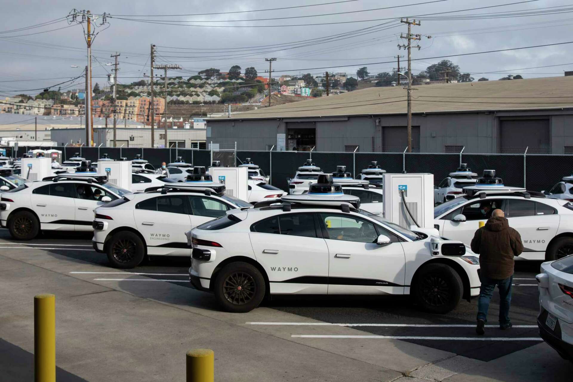 Here’s how fast Waymo is expanding driverless robotaxi service in S.F.