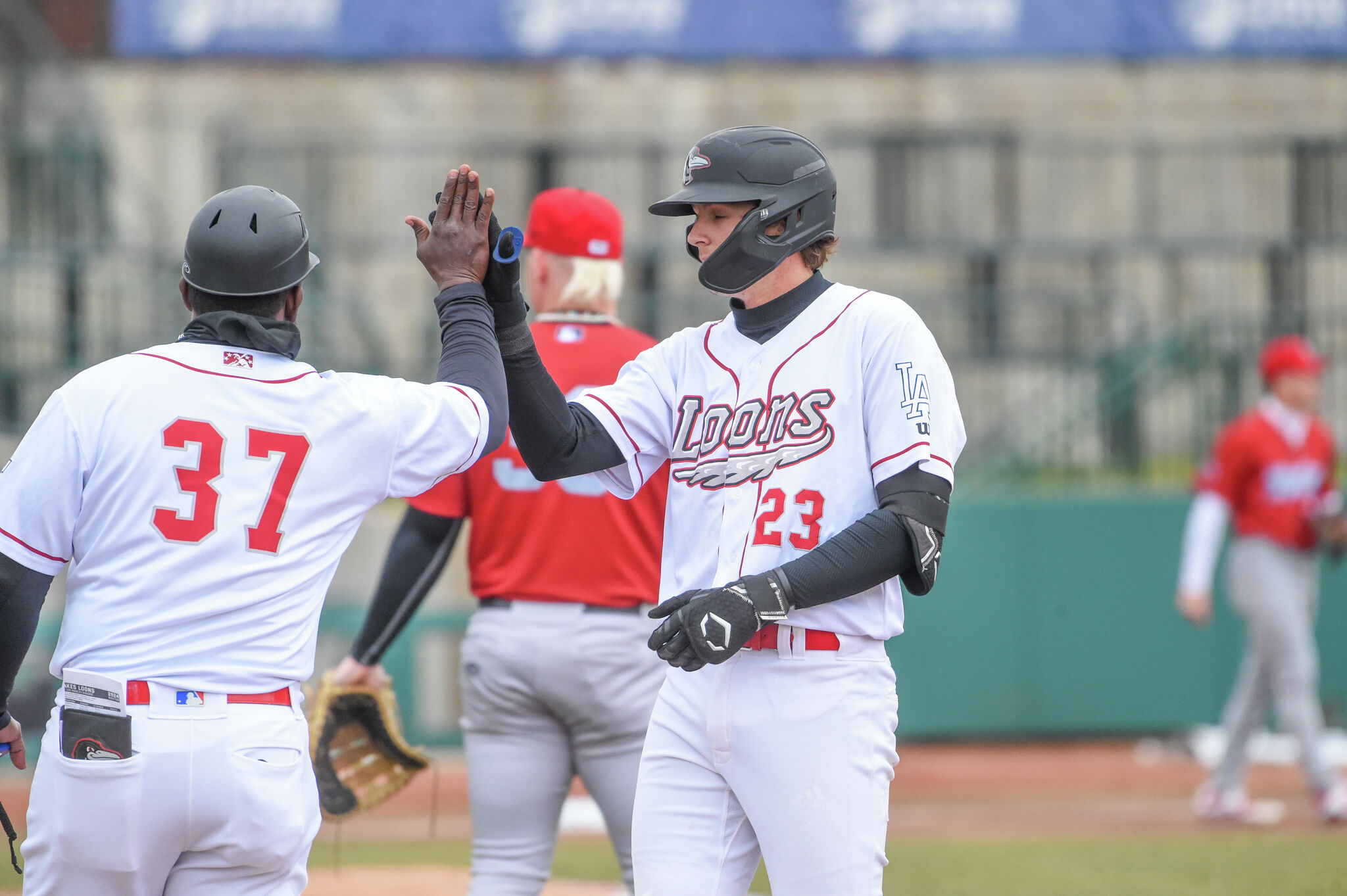 Captains beat Loons for 4th straight time