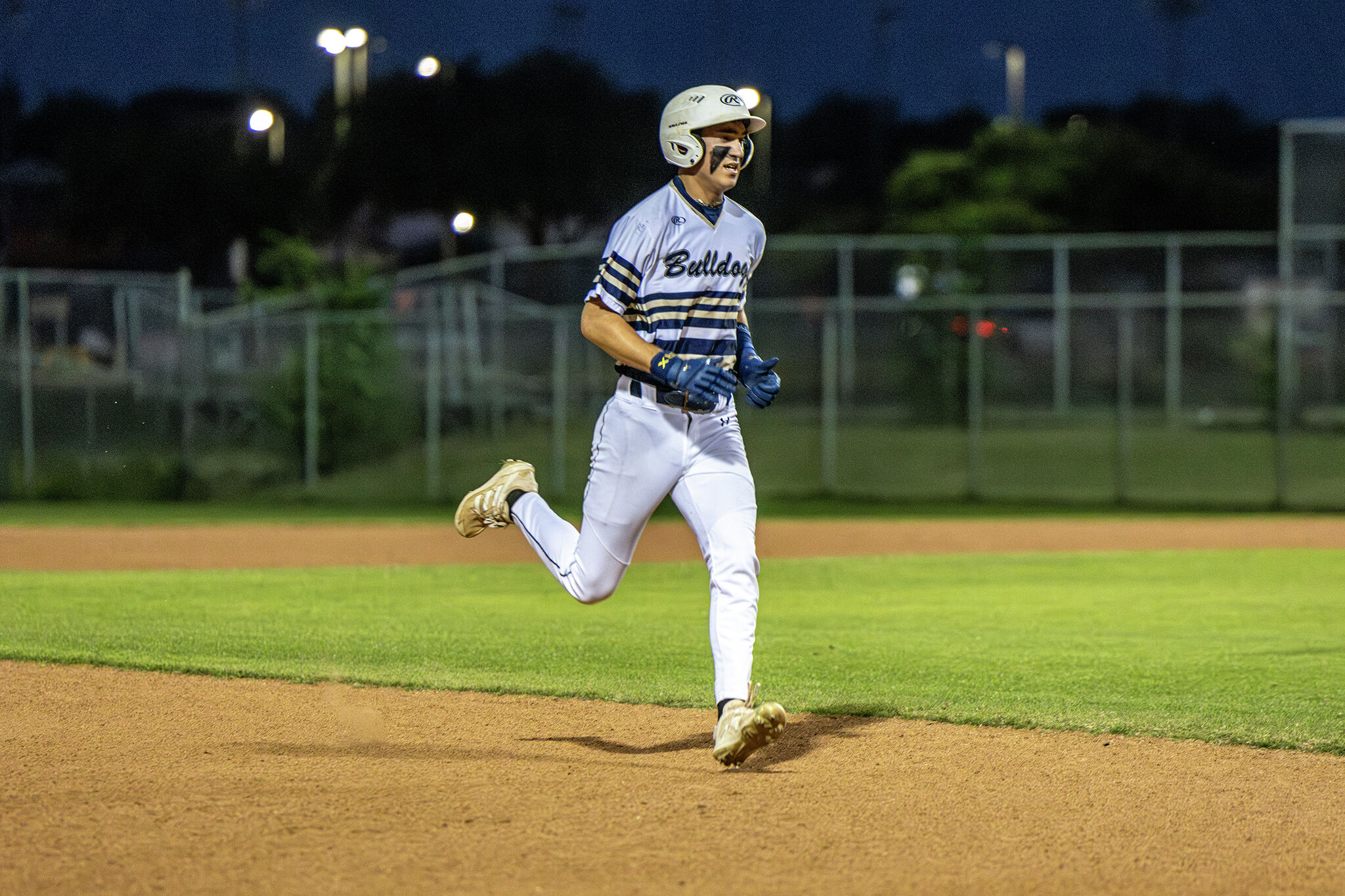 Alexander's Clements has fun, puts less pressure on himself in win