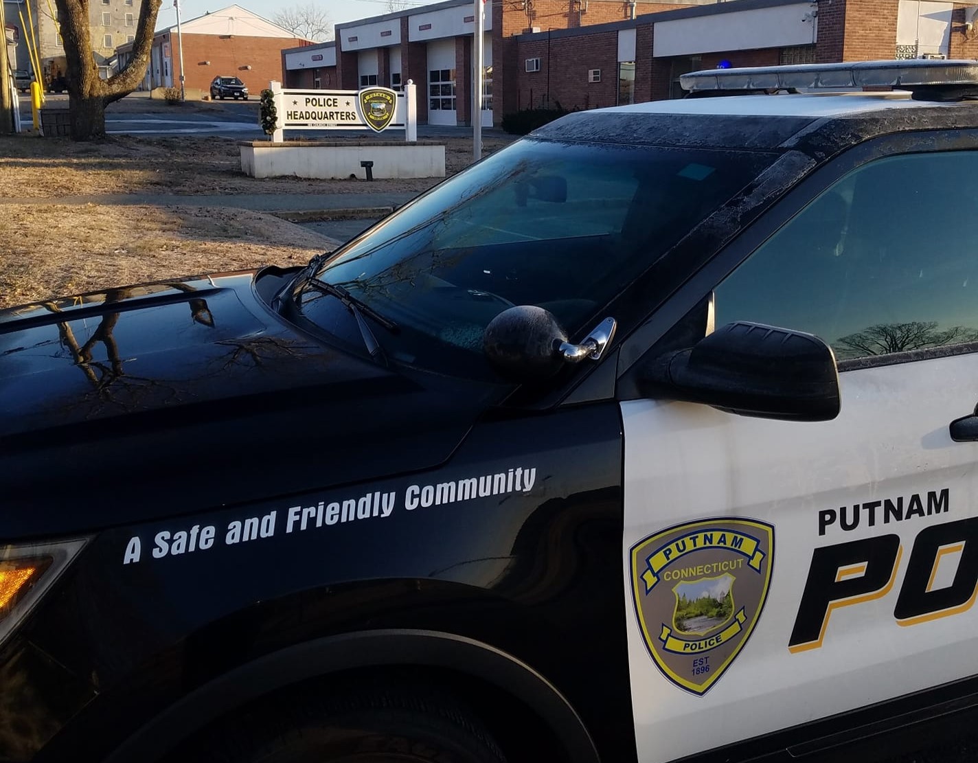 Man stabbed in leg in 'isolated' incident Sunday in Putnam, police say
