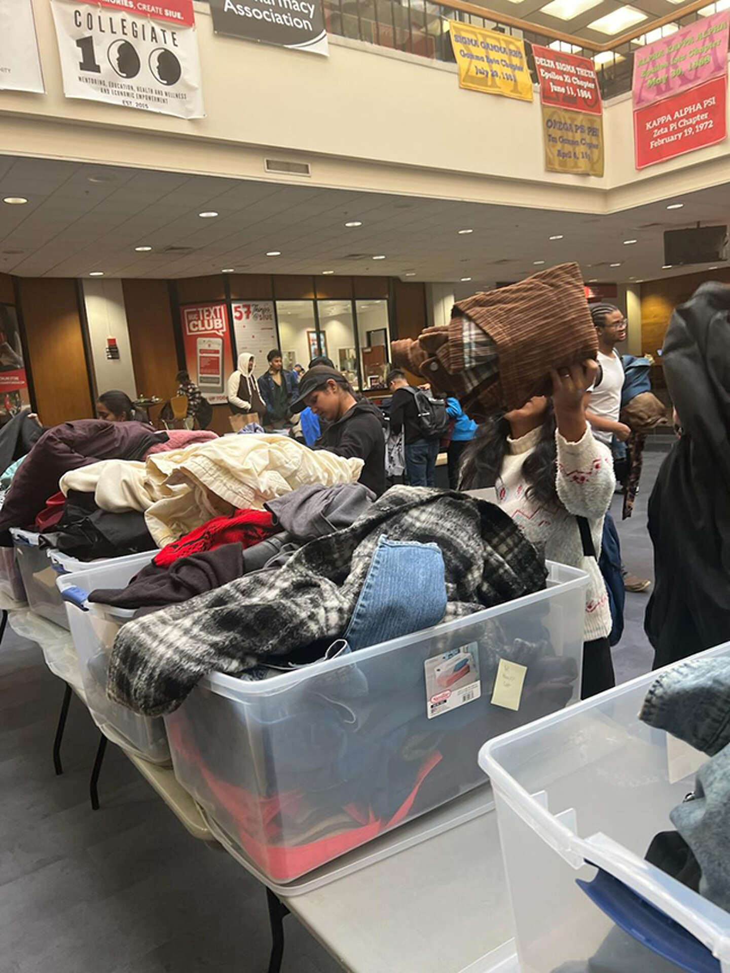 Cougar Cupboard at SIUE provides free food for students