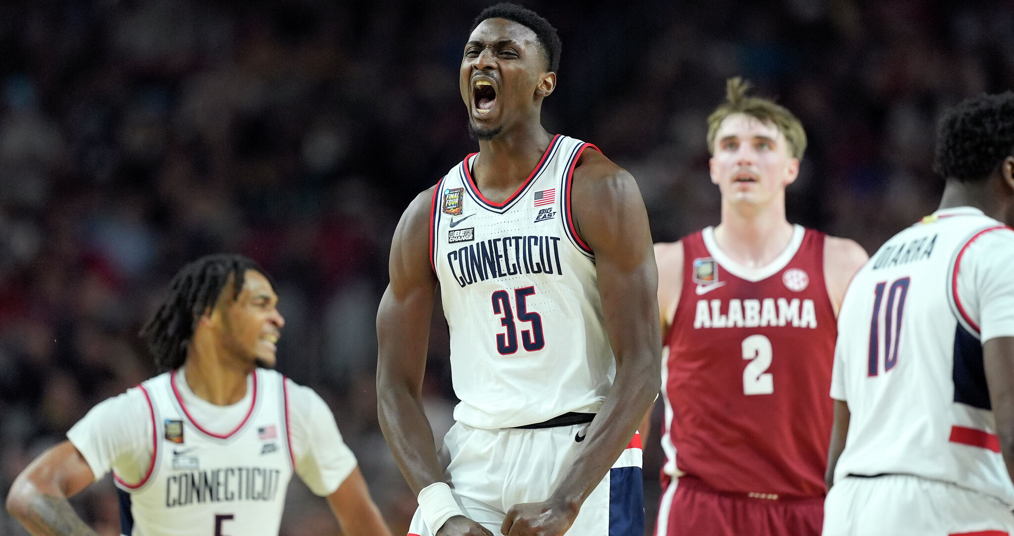 UConn beats Alabama, sets up national championship vs. Purdue