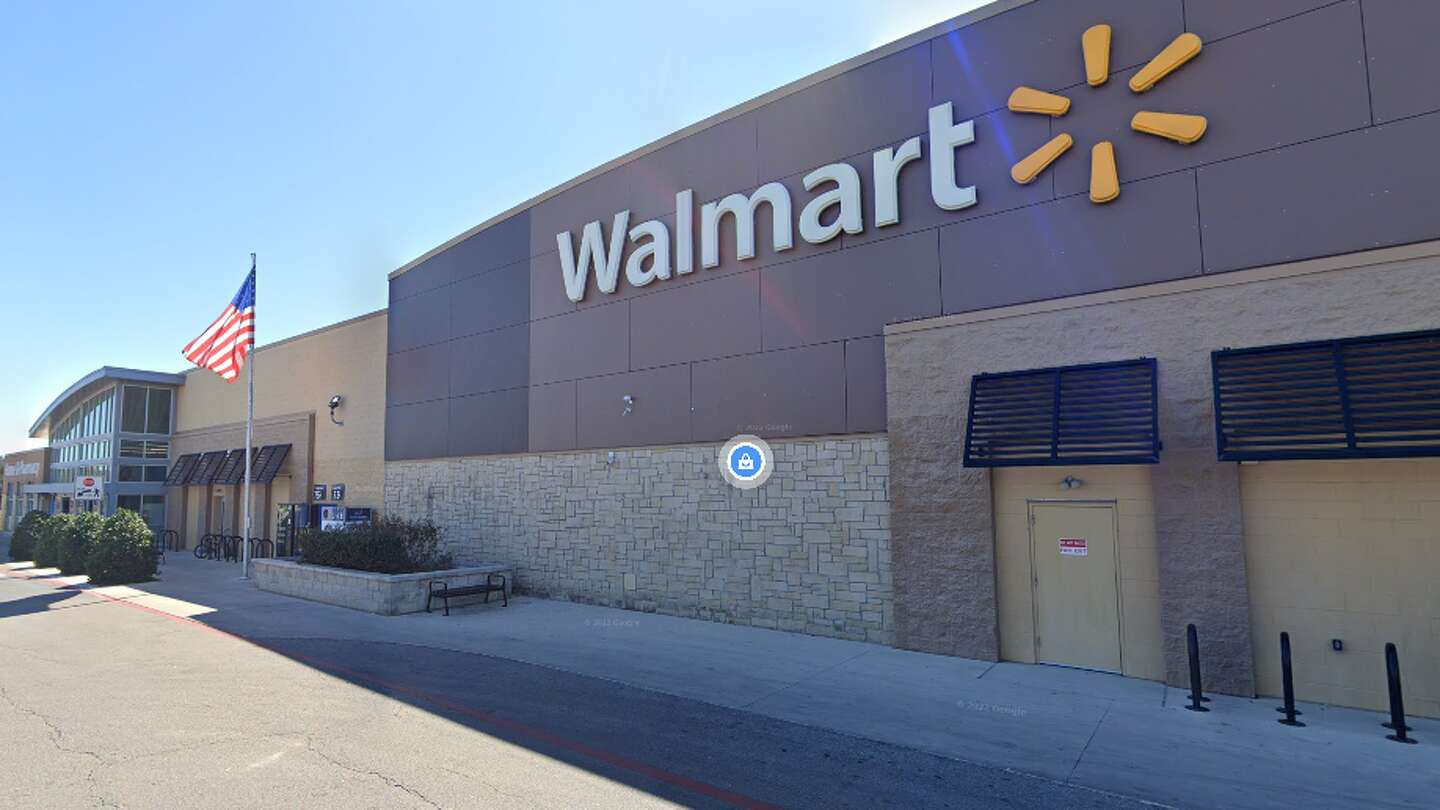 Texas Walmart shooting leaves 1 dead