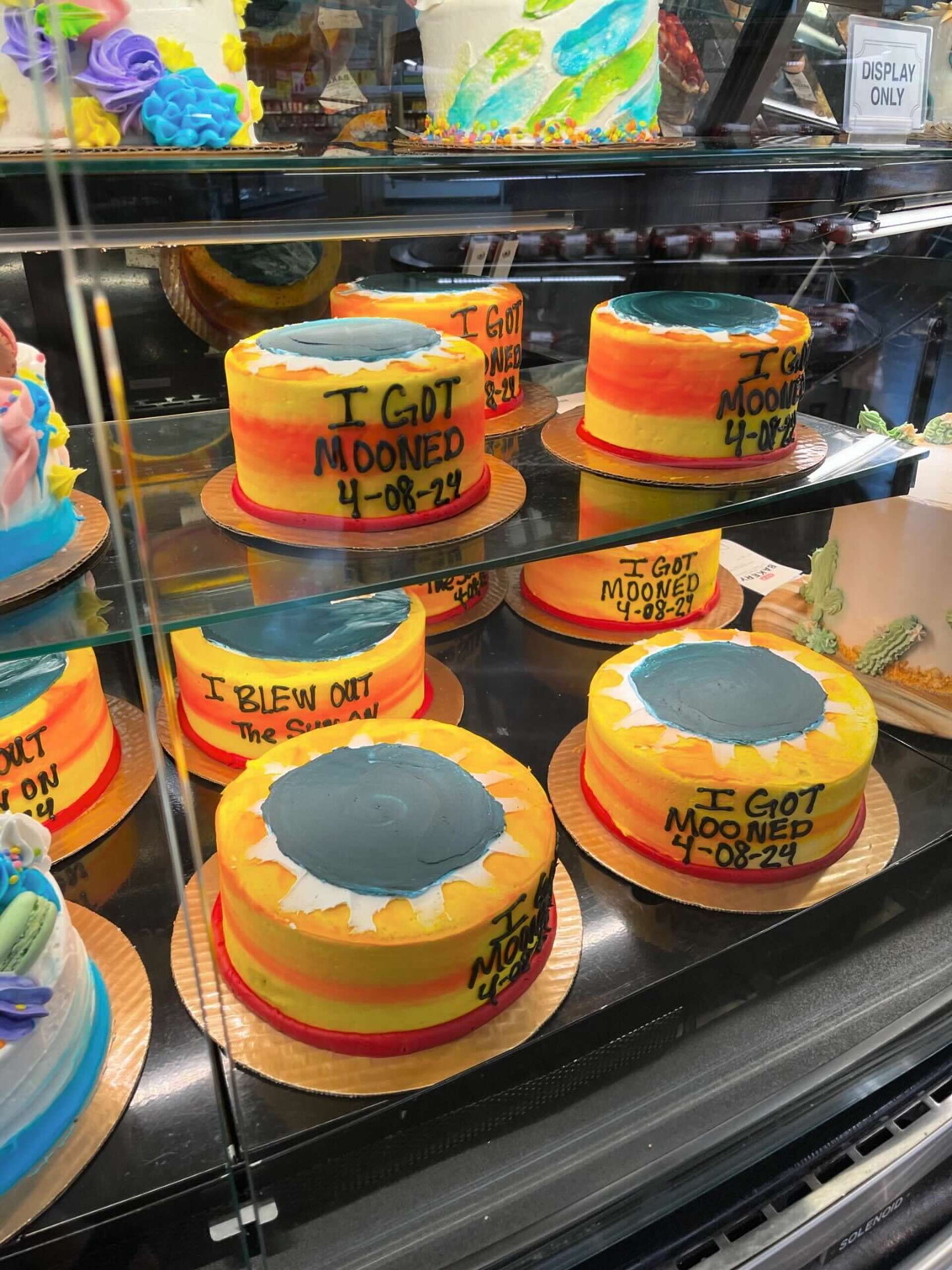 Texans meme the April 8 total solar eclipse with Buc-ee's