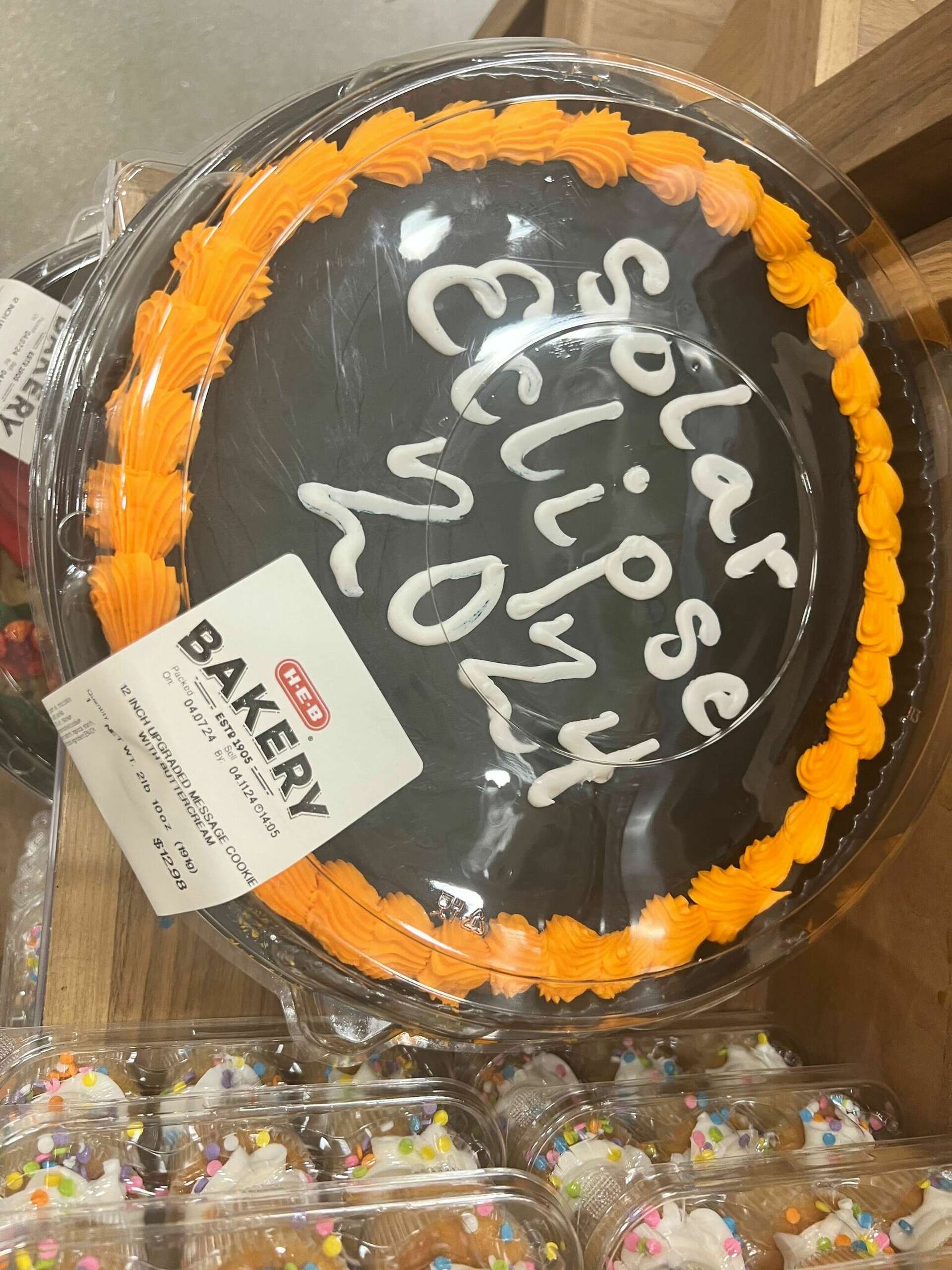 Texans meme the April 8 total solar eclipse with Buc-ee's