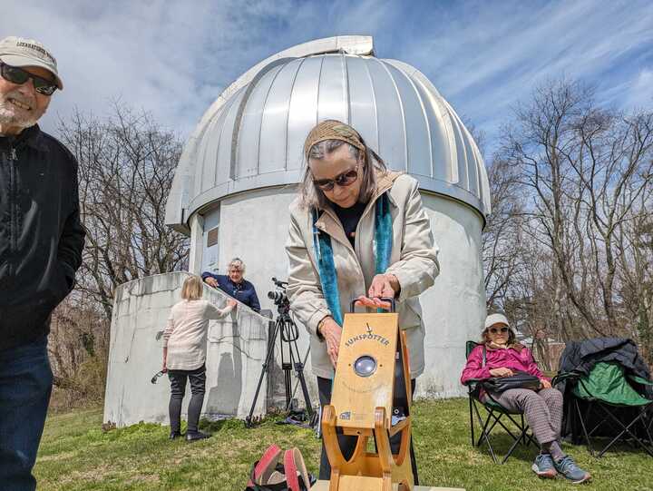 Greenwich observatory's eclipse watch drew awe-filled stargazers