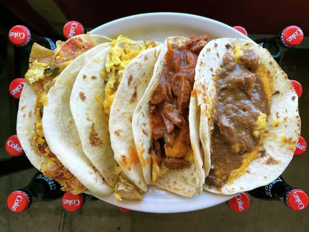 Best breakfast tacos near me store